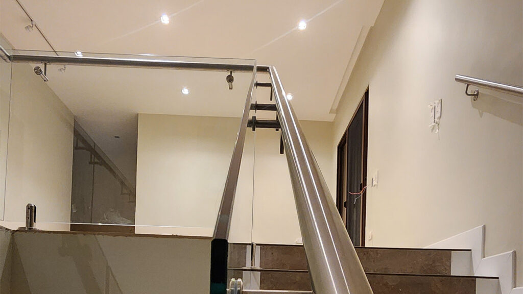 Barandales aluminio vidrio – VIALUM HONDURAS